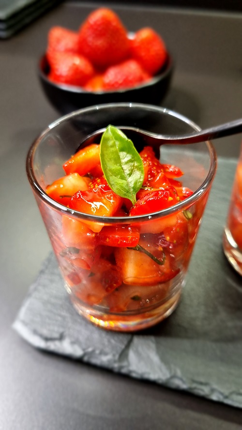 Un dessert original : Verrine Fraise - Basilic